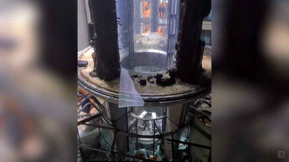 Así ha quedado el mayor acuario cilíndrico del mundo tras explotar ...