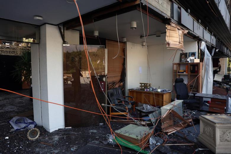 Así quedó la televisión estatal iraní que Israel bombardeó