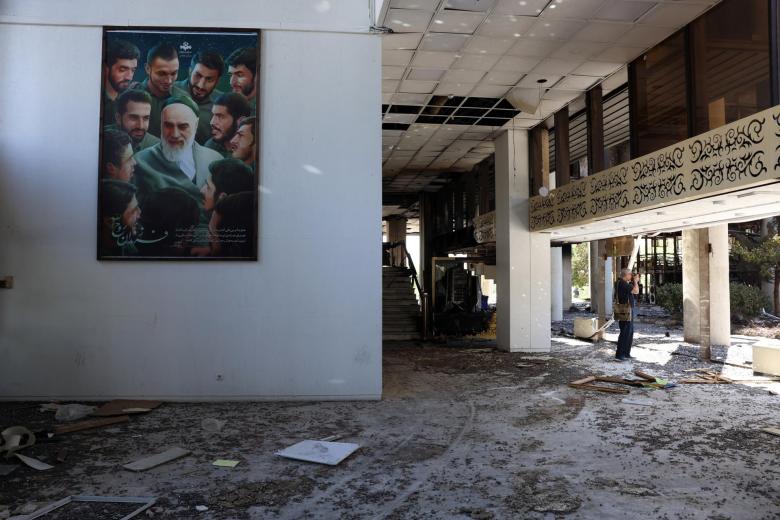 Así quedó la televisión estatal iraní que Israel bombardeó