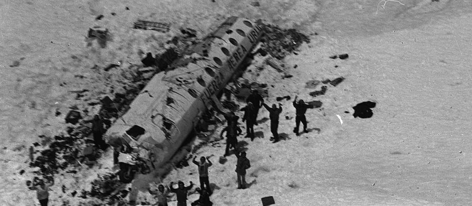 50 años de la tragedia de los Andes: 16 personas sobrevivieron a base de canibalismo