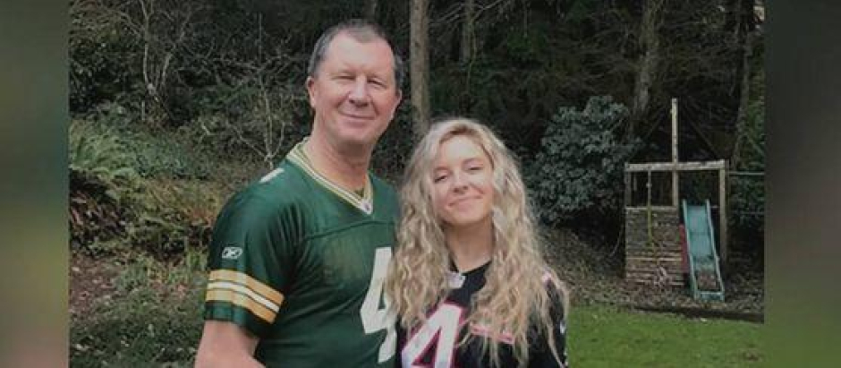 Los `consejos de papá´ en TikTok de un padre y una hija para distraerla ...