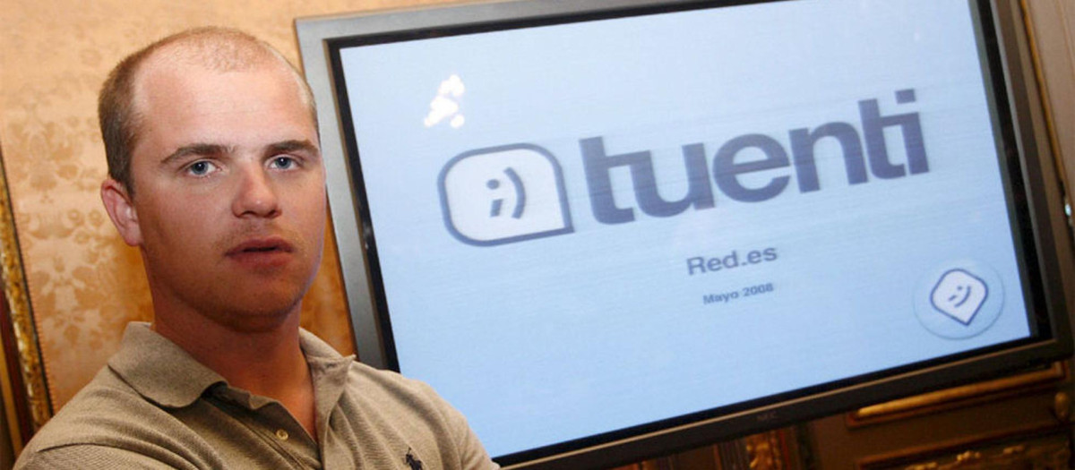 El fundador de Tuenti cambia su versión y niega que le robaran sus ...