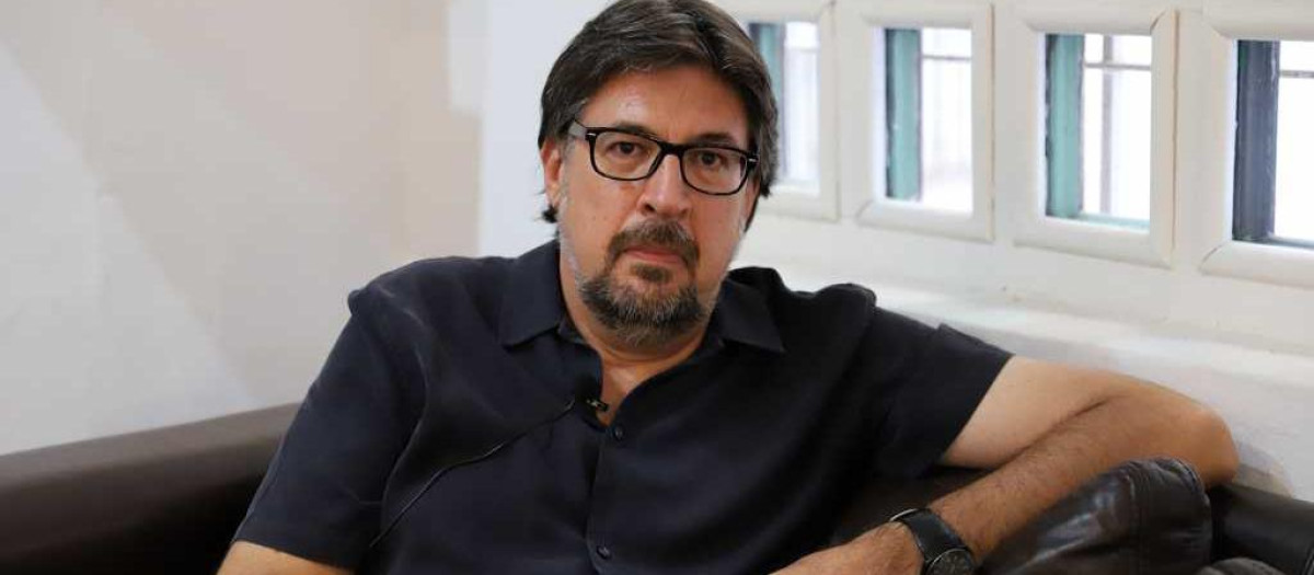 Mario Flores presenta su novela 'Los espías del Hernal'