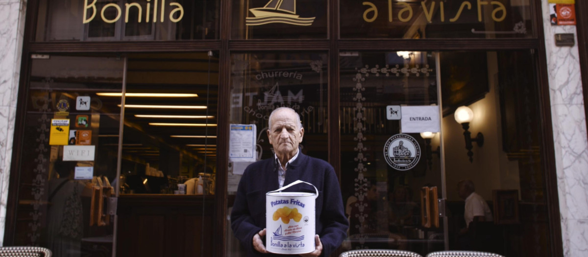 Muere César Bonilla, el propietario de las patatas Bonilla a la Vista