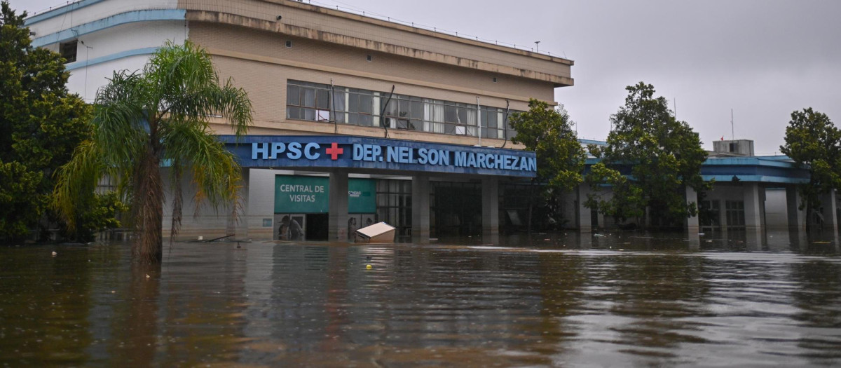 Más de 80.000 personas rescatadas de sus casas tras las inundaciones en ...
