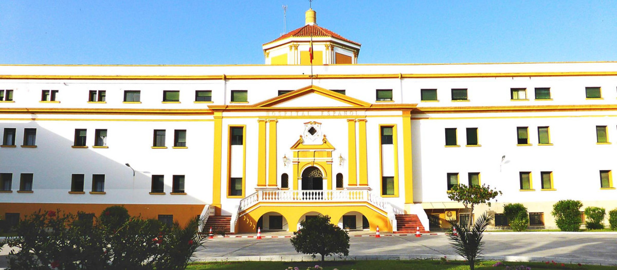 Sánchez riega con tres millones un hospital de Marruecos mientras los ...