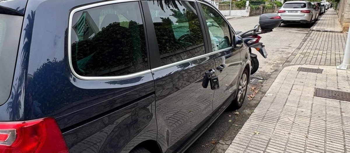 La inesperada función del candado que ha colocado este conductor en la ...