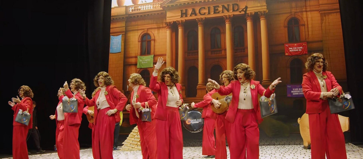 Una chirigota parodia a María Jesús Montero en el Carnaval de Cádiz ...