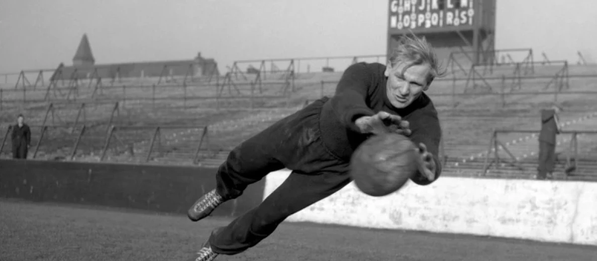 De soldado nazi a héroe del fútbol inglés: la increíble historia de ...