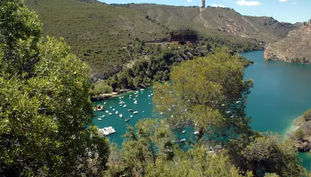 La playa de Bolarque: el paraíso secreto de aguas cristalinas y ...