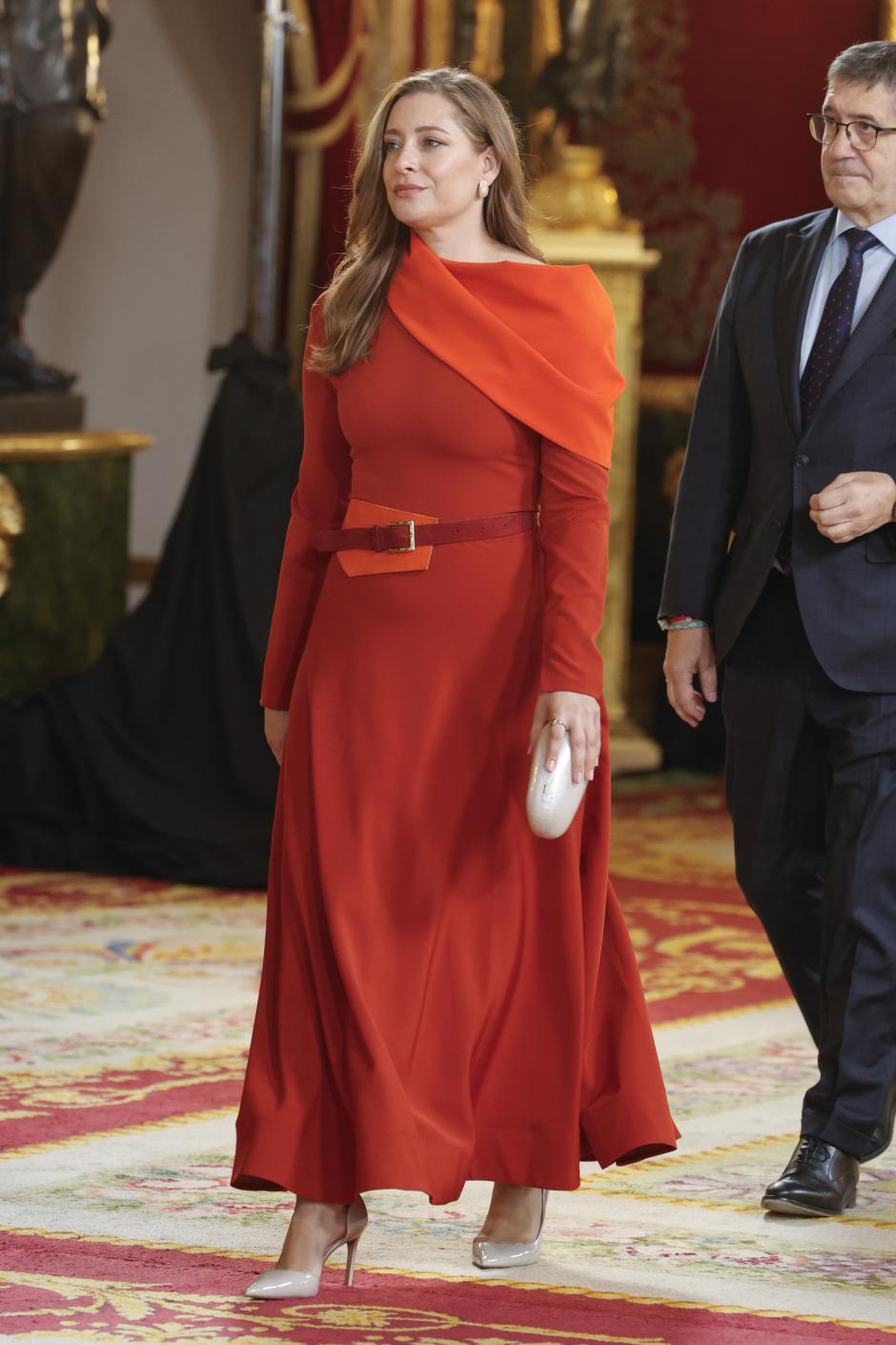 Ester Muñoz, el cambio de look de la portavoz del PP a la que todos miran