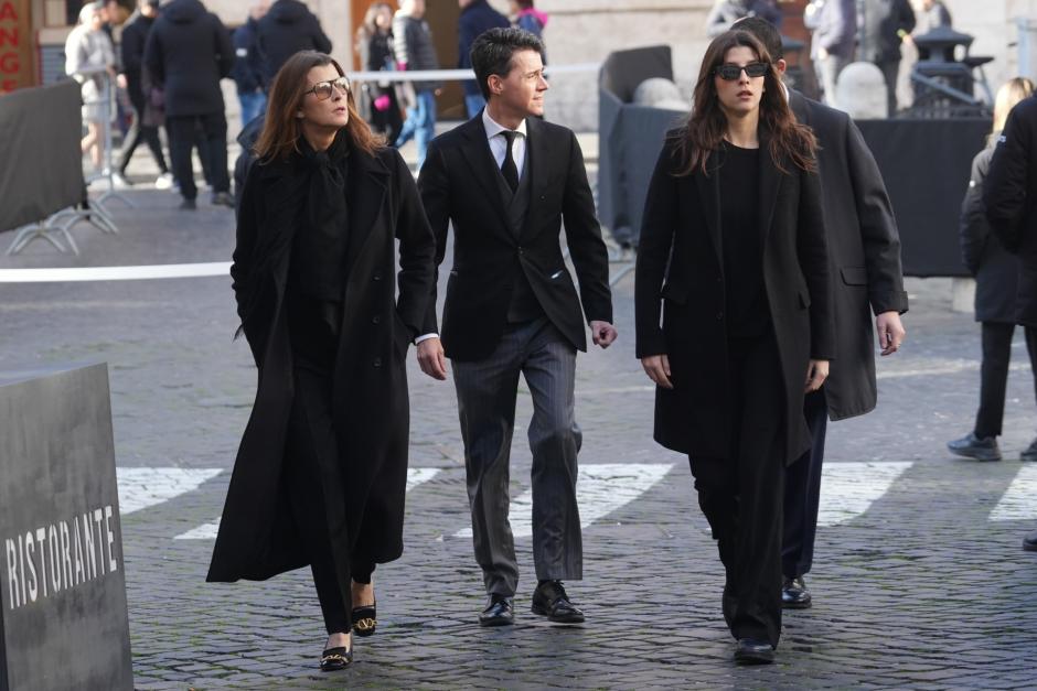 Naty Abascal y Rosario Nadal, en la capilla ardiente de Valentino en Roma