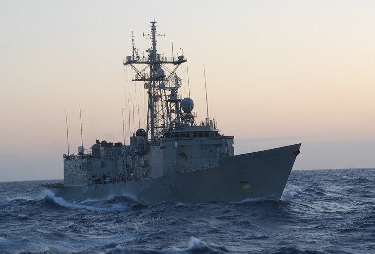 Armada: Fragata Santa María F-81 y destructor USS Arleigh Burke ...