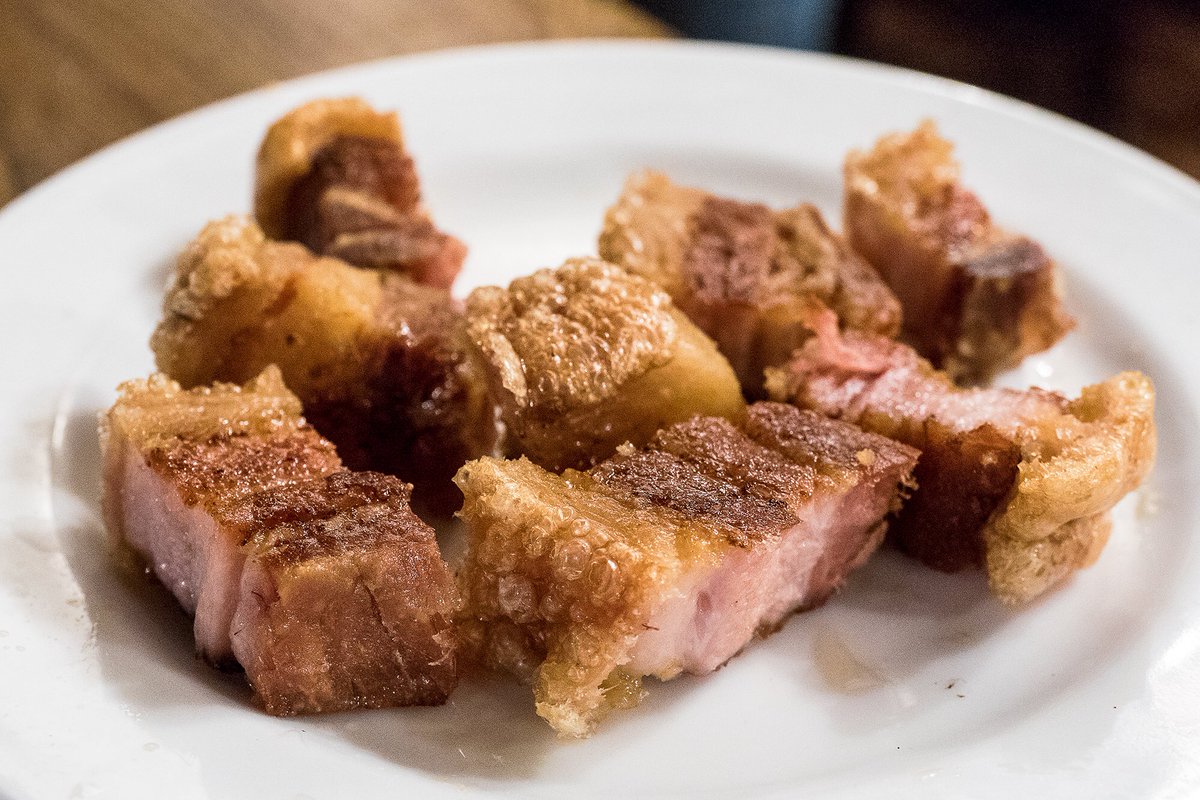 Cuando los mejores torreznos de España están al pie de la carretera