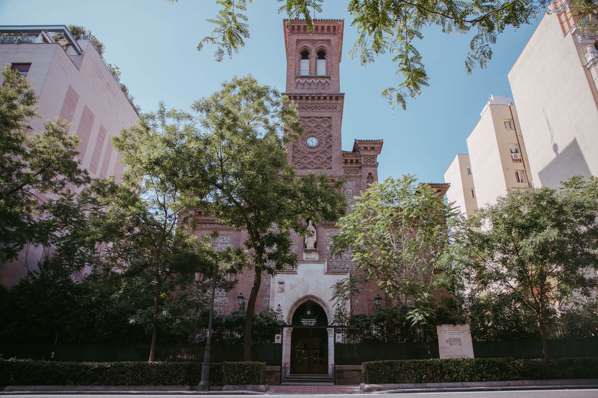 San Fermín de los Navarros, la iglesia talismán de Almeida para ...