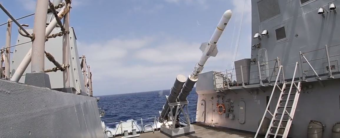 Armada española: Un certero misil Harpoon lanzado por una fragata ...