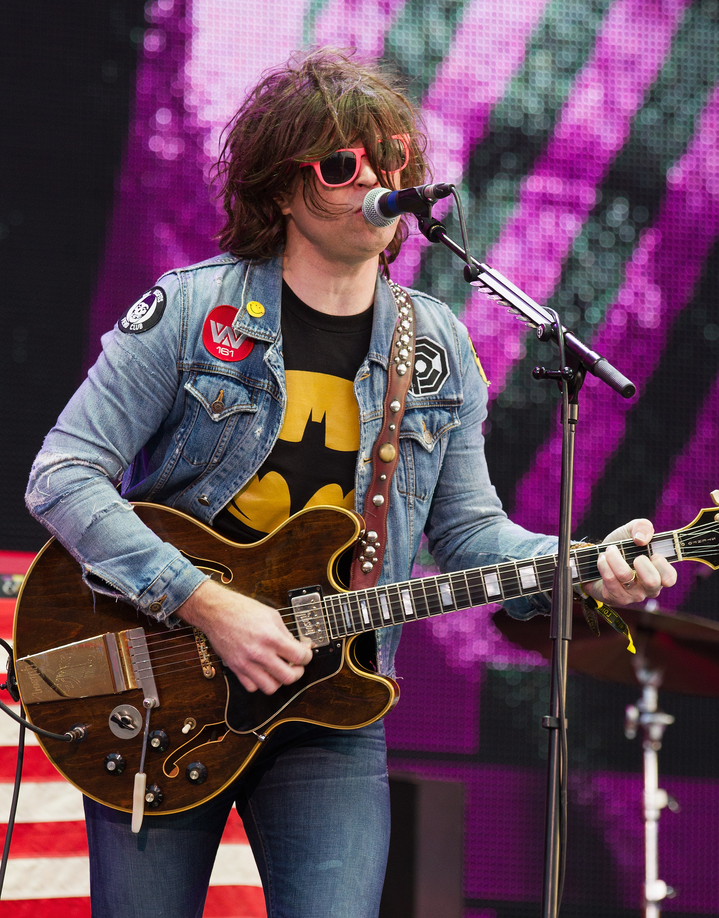 El cantante Ryan Adams publica cinco discos inéditos por sorpresa ...