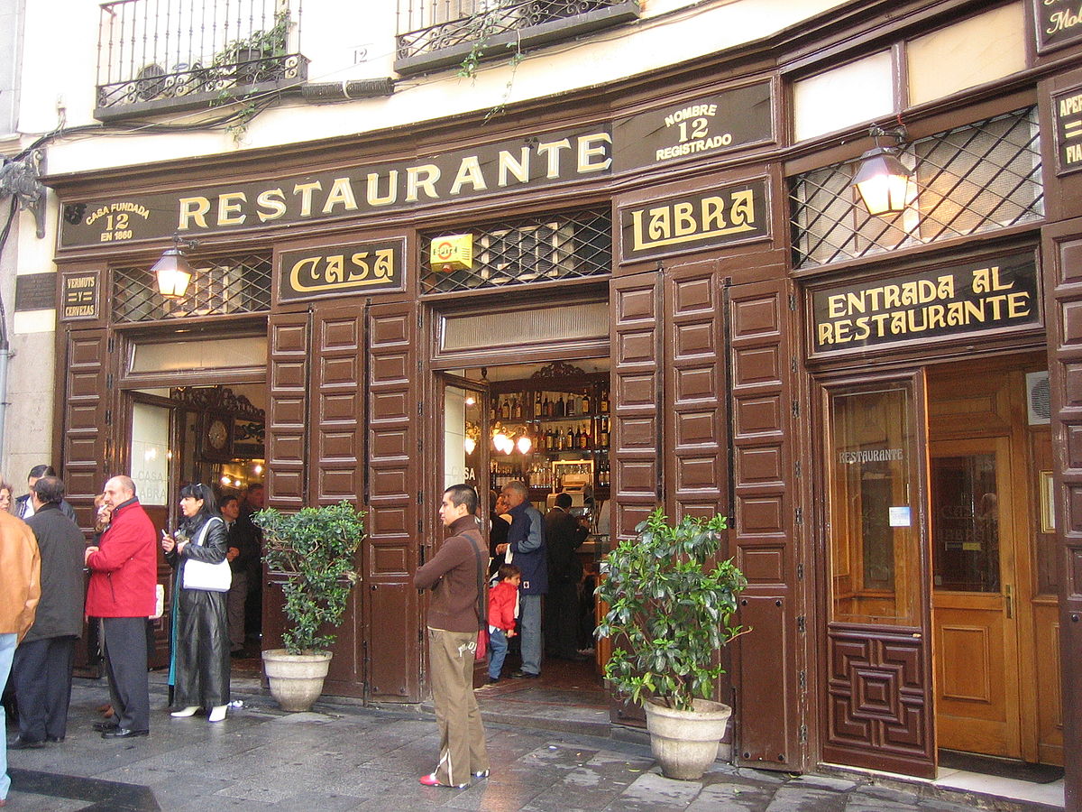 Diez bares de Madrid que mantienen su esencia de barrio