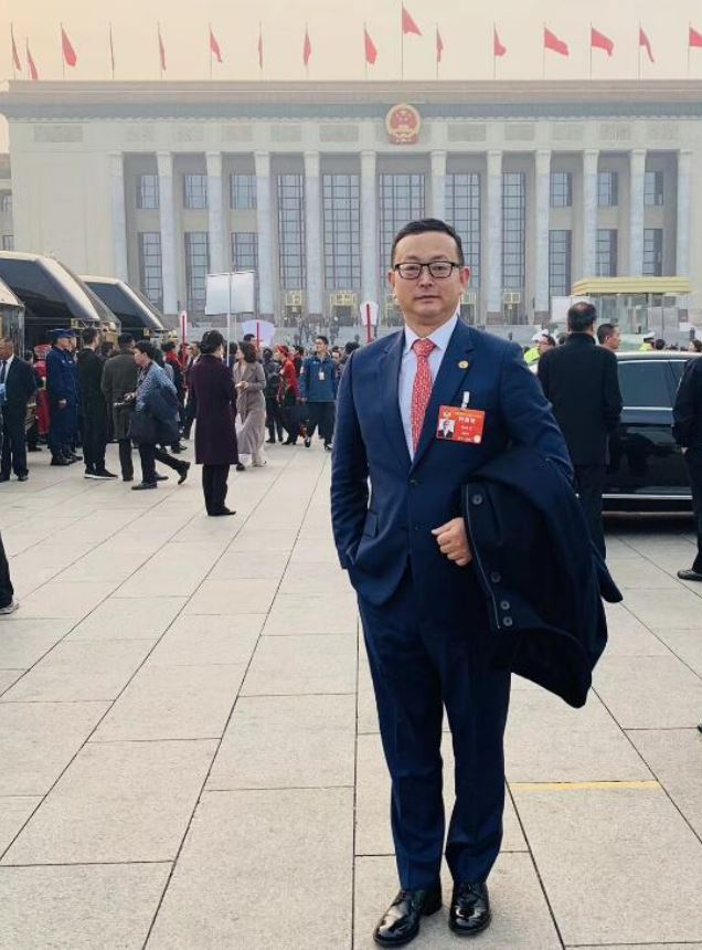 El «espía» chino Yang Tengbo, conocido en Londres como Christopher, era ...