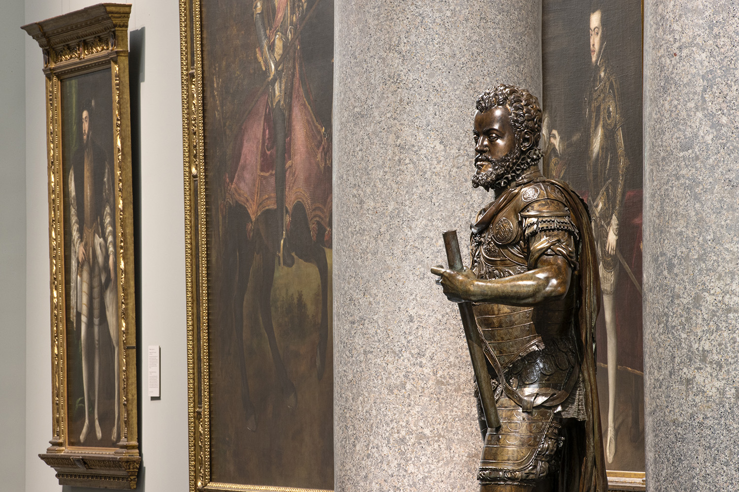 El Prado resalta la estatua en bronce de Felipe II de Leone y Pompeo ...
