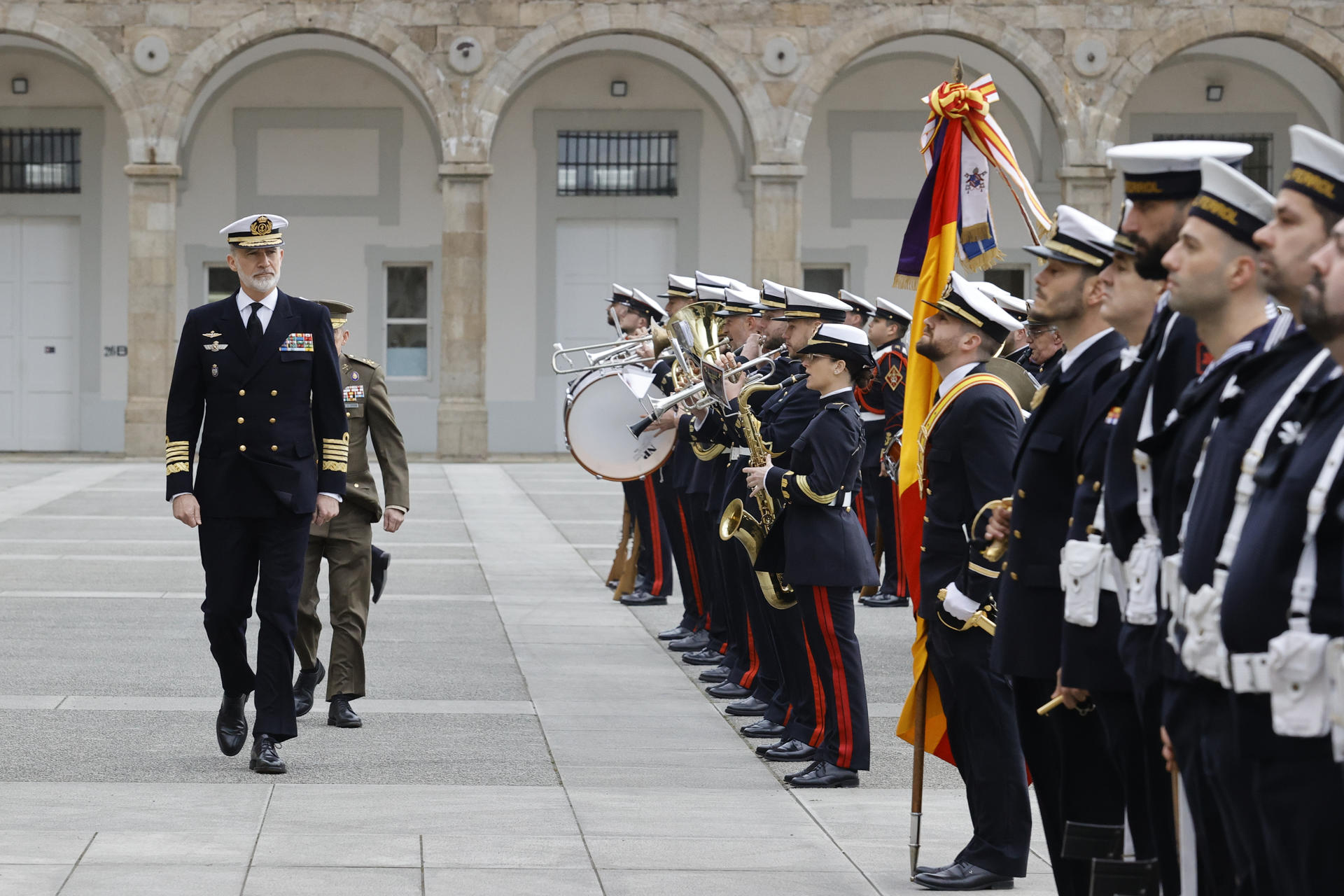 Los tres siglos de historia del Arsenal Militar de Ferrol, «la perla de ...