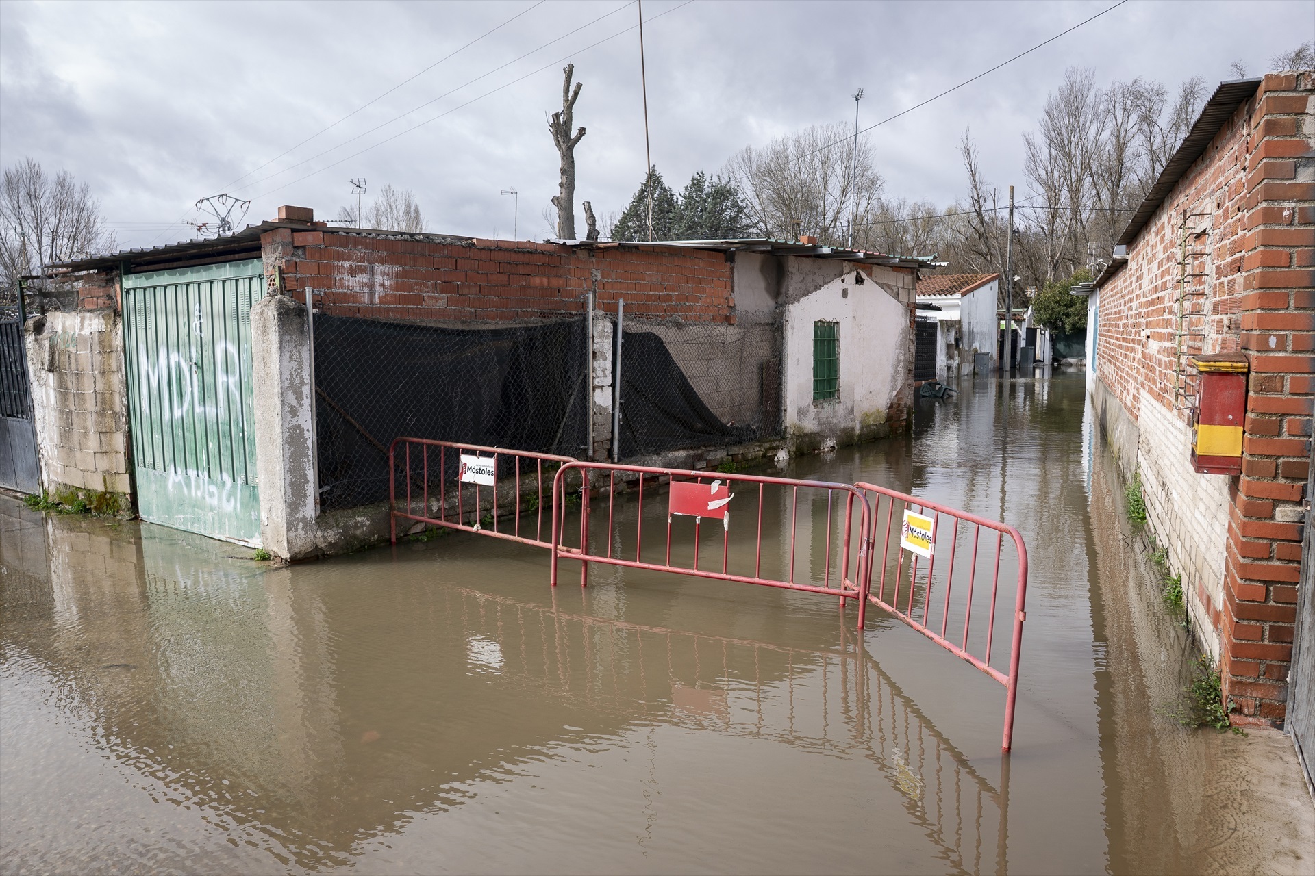 450 personas de Móstoles y Arroyomolinos siguen evacuadas tras la ...
