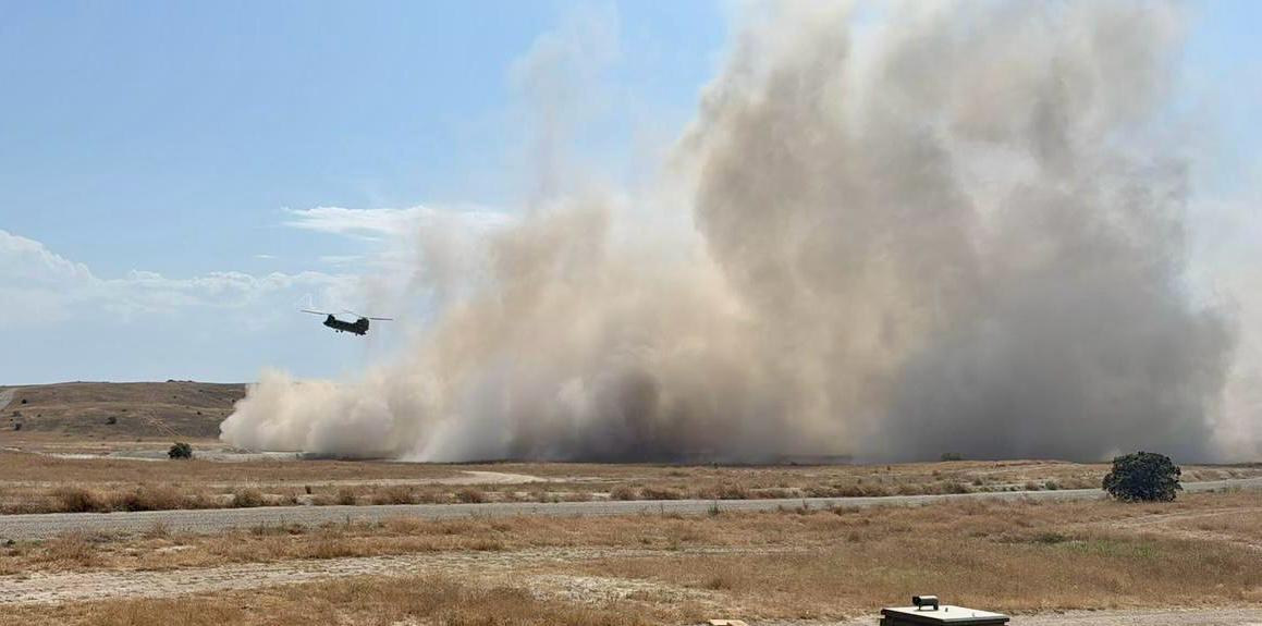 Ejército de Tierra | Ejercicio «Train the Trainers»: Vuelo en desierto ...