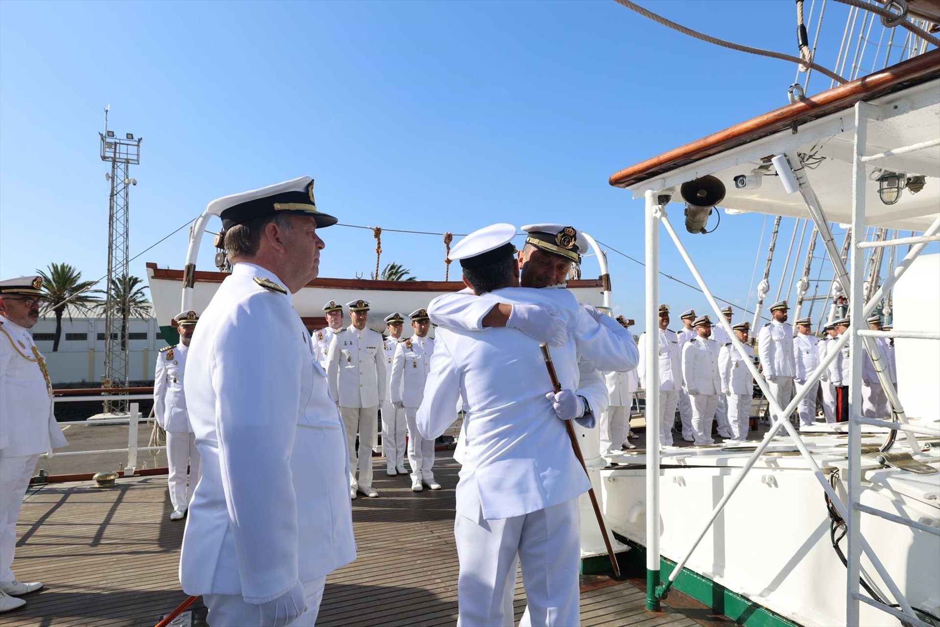Armada española: Relevo en el buque-escuela Juan Sebastián de Elcano ...