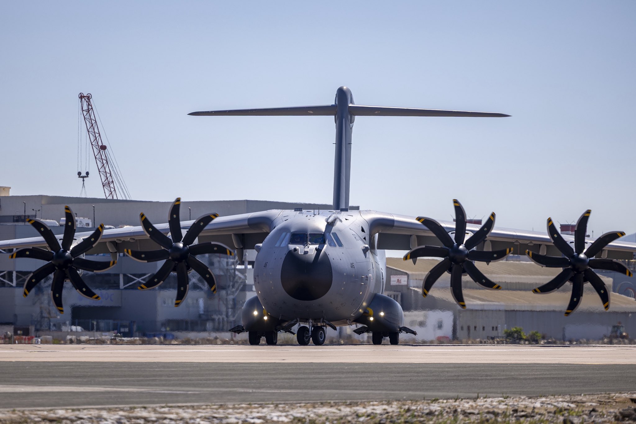 Fuerzas Armadas: España ofrece a la OTAN tres Eurofighter, un radar y ...