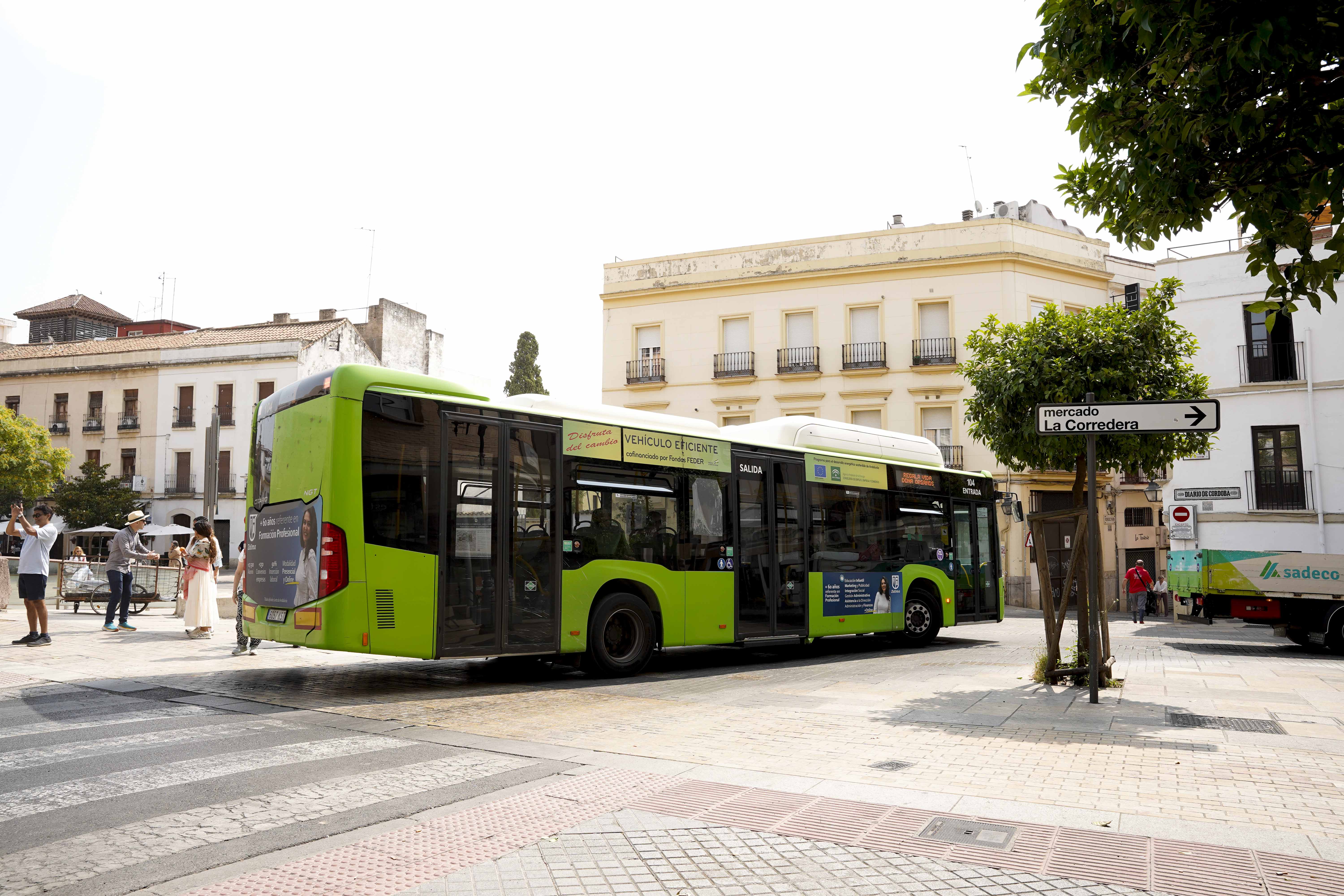 Compromiso para mejorar la seguridad de los conductores de Aucorsa y ...