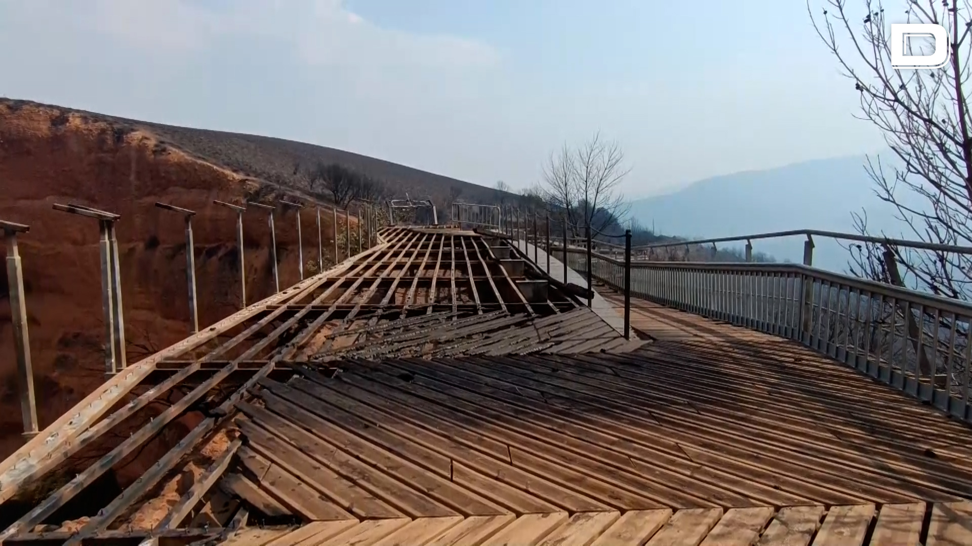 El mirador de Las Médulas, que fue arrasado por el fuego en verano ...