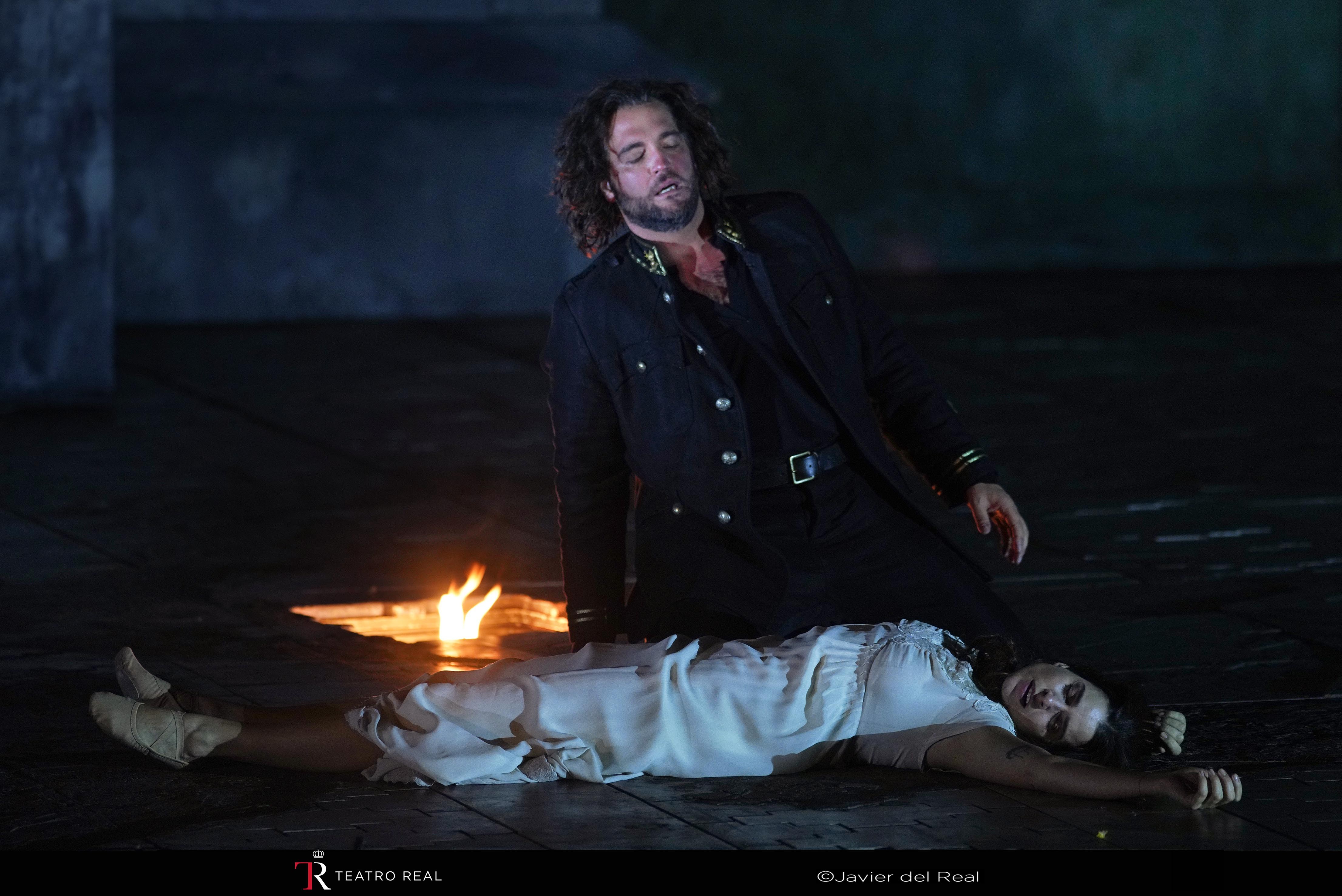 ¿Qué necesidad había de repetir ahora este 'Otello'?