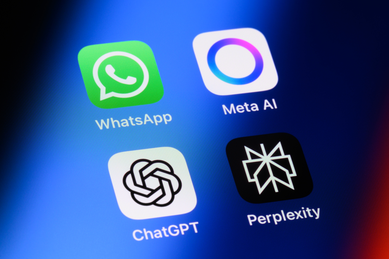 Así puedes eliminar Meta AI y el círculo azul de WhatsApp en iPhone y ...