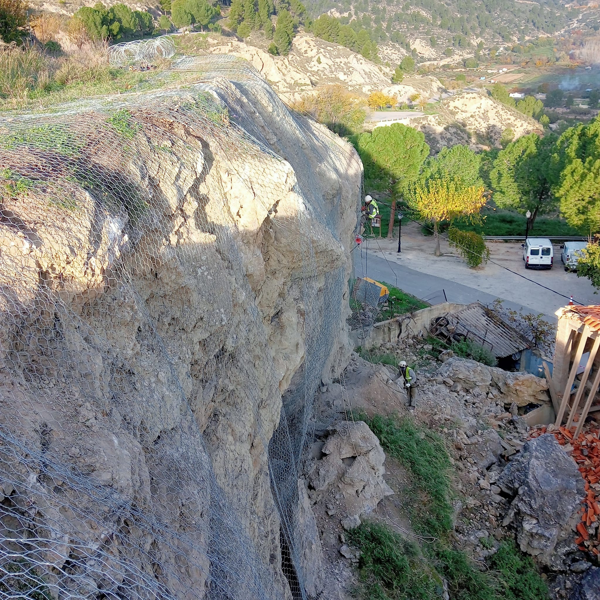 La Diputación de Valencia consolida el talud del Cerro en Jalance para ...