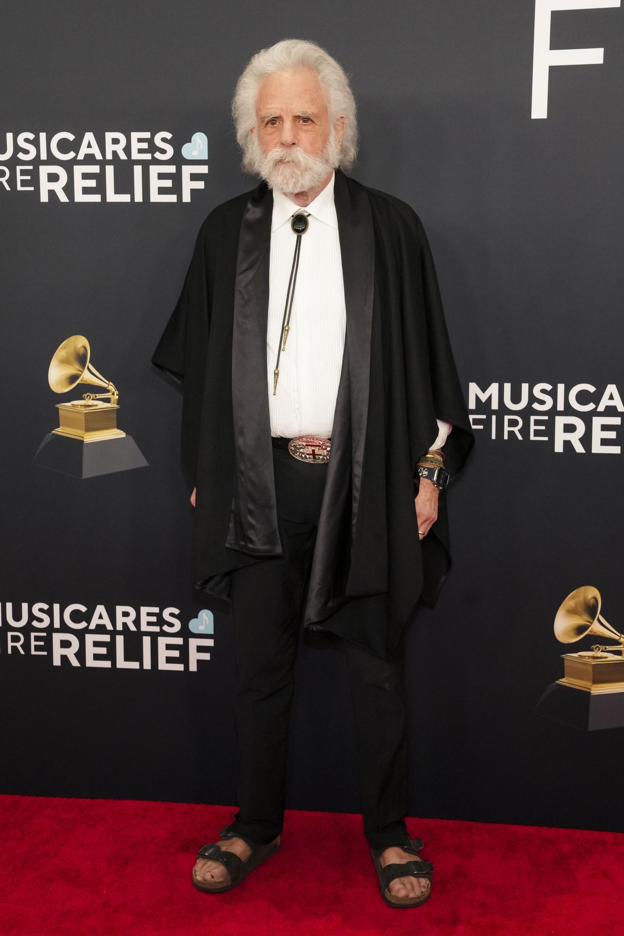 Muere a los 78 años Bob Weir, fundador de la mítica banda de rock ...